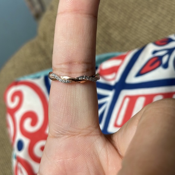 primrose | Jewelry | Nwot 925 Stamped Rose Gold And Gem Band Twist Ring | Poshmark